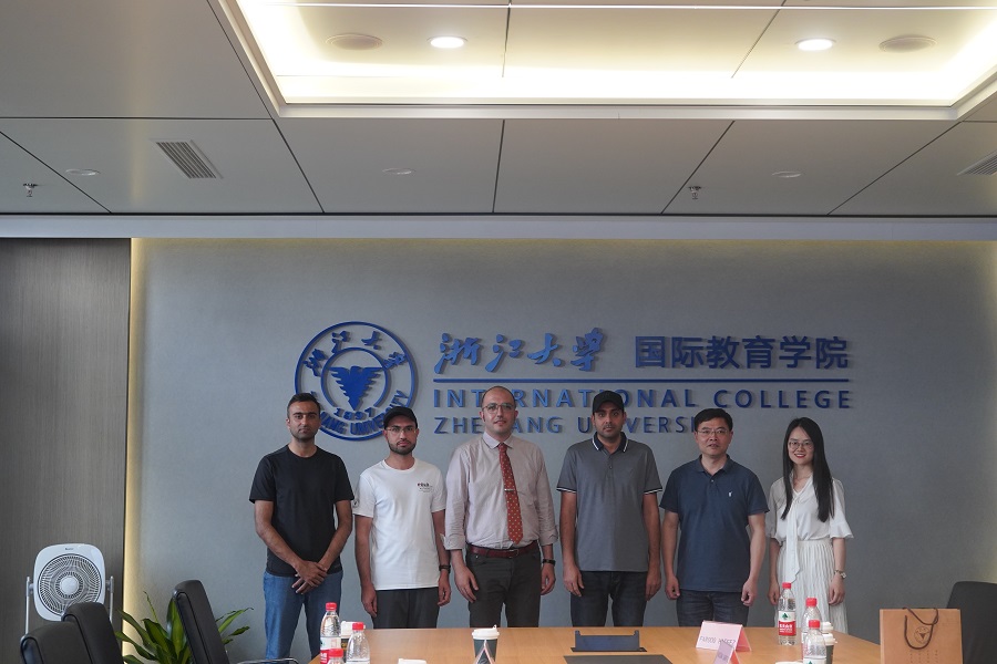 The Second Academic Salon for International Students Successfully Held